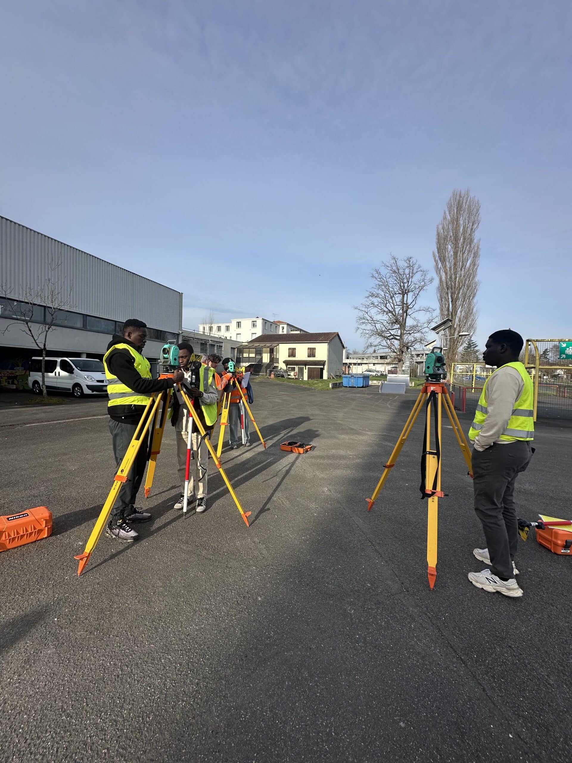 Formation topographie lycée des Métiers du Bâtiment Sillac